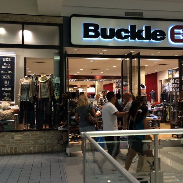 The Buckle - East Bloomington - 60 E Broadway