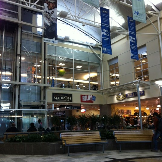 Photos at Halifax Stanfield International Airport (YHZ) - 1 Bell Blvd