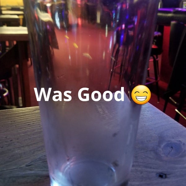 Hoots Honky Tonk - Dive Bar