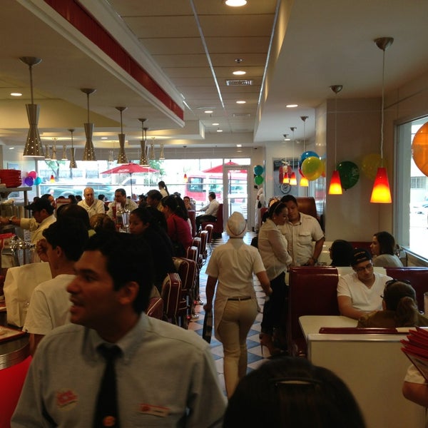 Photos at Johnny Rockets City Mall - 45 tips from 620 visitors