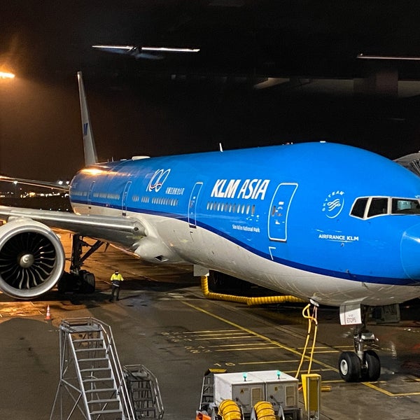 KLM Flight KL835 [AMS - SIN - DPS] - Schiphol, Noord-Holland