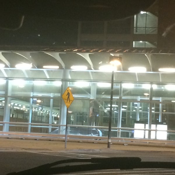Photos at Downtown Largo Metro Station - Metro Station