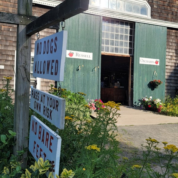 Russell Orchards - Farm