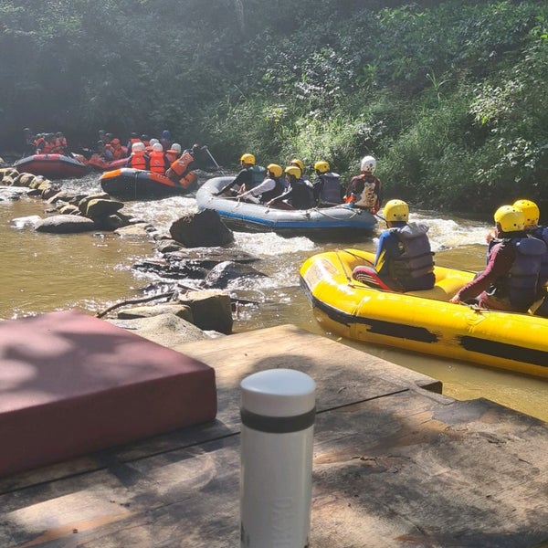 Pineus Tilu Camp Ground - Campground in Pangaléngan