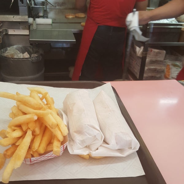 Perros Bros Gyros - Fast Food Restaurant