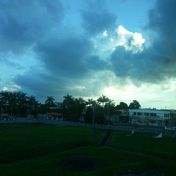 Mega Inn Hotel,Saratok.