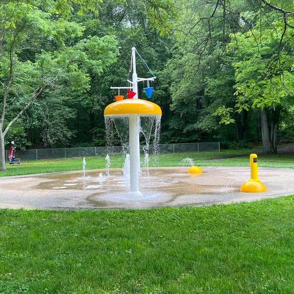 Robert G. Beach Memorial Park - 43 visitors