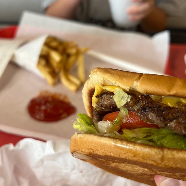 Dan's Hamburgers - Brentwood - 5602 N Lamar Blvd