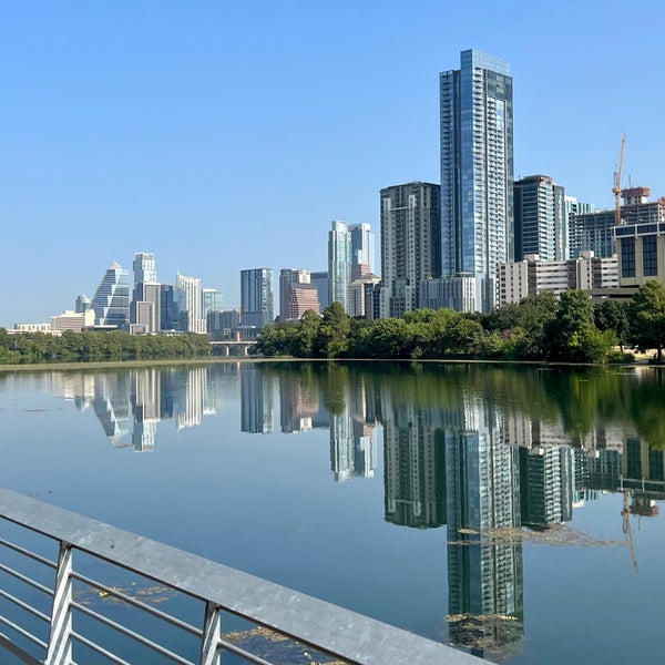 Ann & Roy Butler Trail - Hiking Trail in Downtown Austin