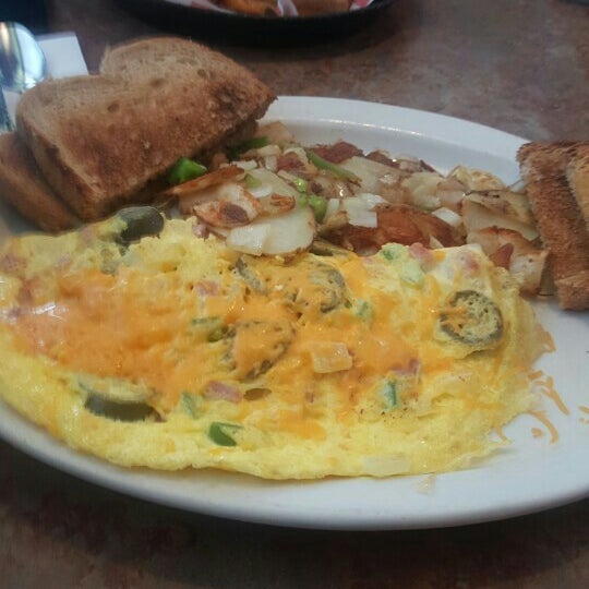 Perko's Café Grill - Diner in Turlock