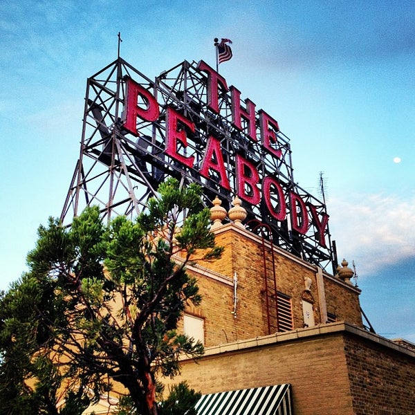 The Peabody Hotel - Hotel in Downtown Memphis