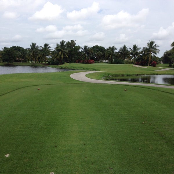 Photos at Jacaranda Golf Club - Golf Course in Jacaranda