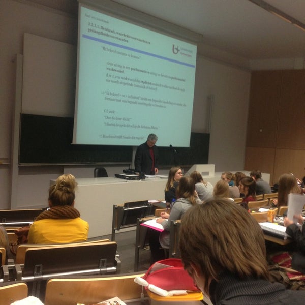 UA R.001 - College Classroom in Antwerpen