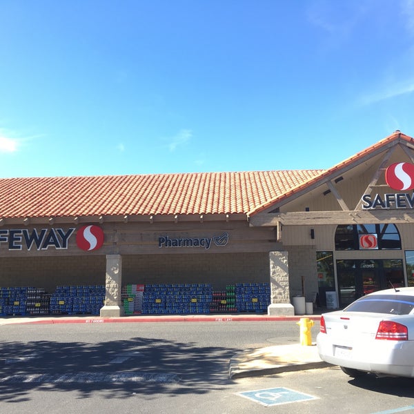 Safeway - 1366 East Ave