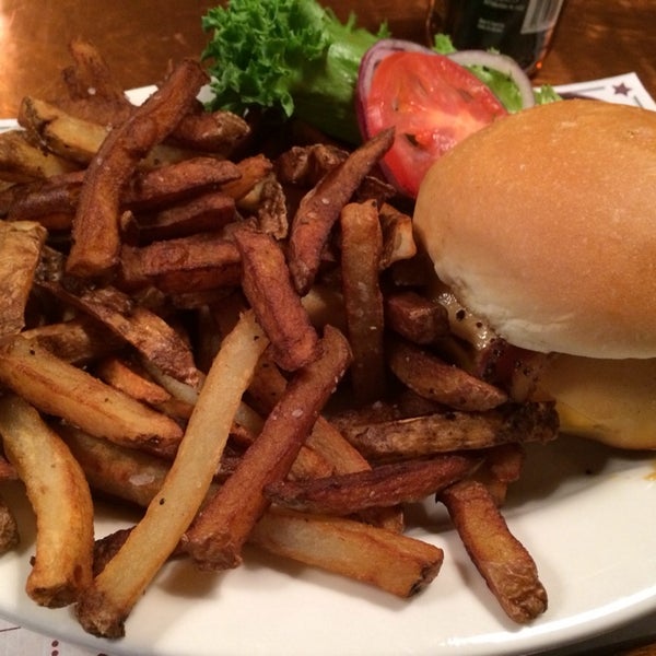 317 Burger - Broad Ripple - 915 E Westfield Blvd