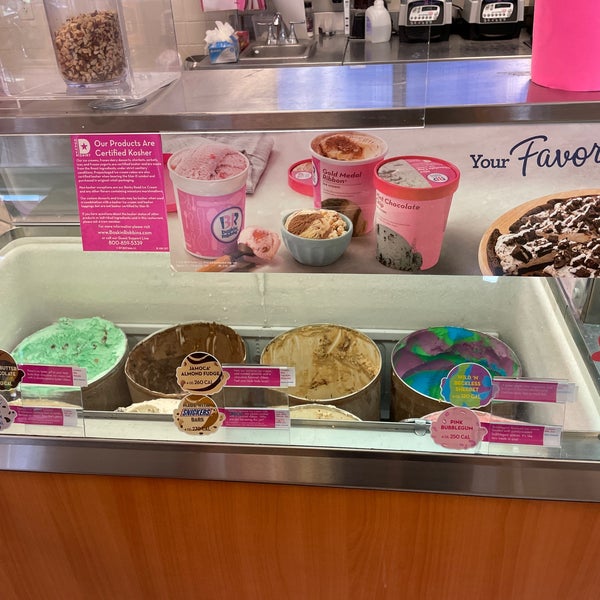 Baskin Robbins Inside