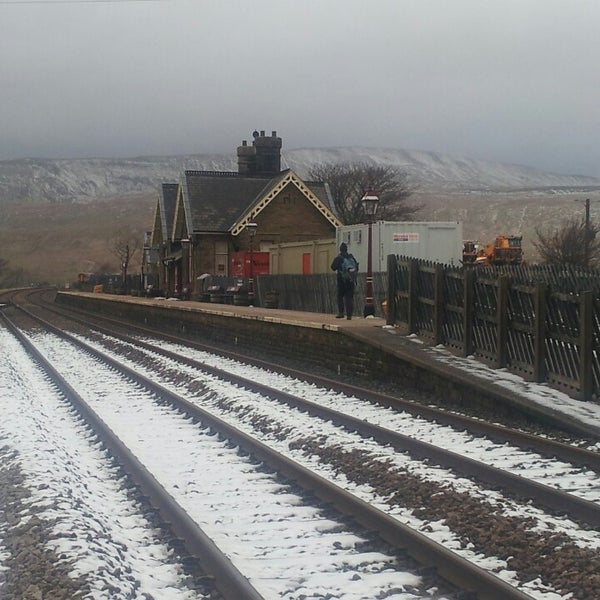 Ribblehead Railway Station (RHD) - N Yorks, North Yorkshire