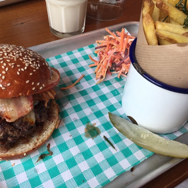 Jamie Oliver's Diner (Now Closed) - Soho - 114 tips