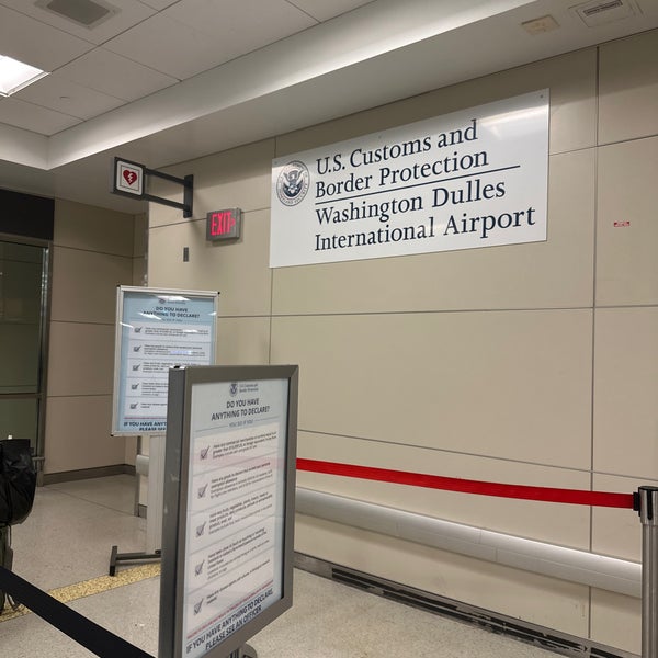 Customs & Border Protection (CBP) Inspection Area - Border Crossing in ...