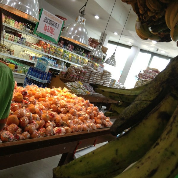 Total Buah Segar "Rawamangun" - Grocery Store in Pulogadung