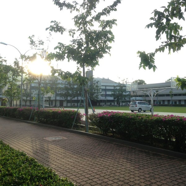 Jit Sin Independent High School (日新独立中学) - High School