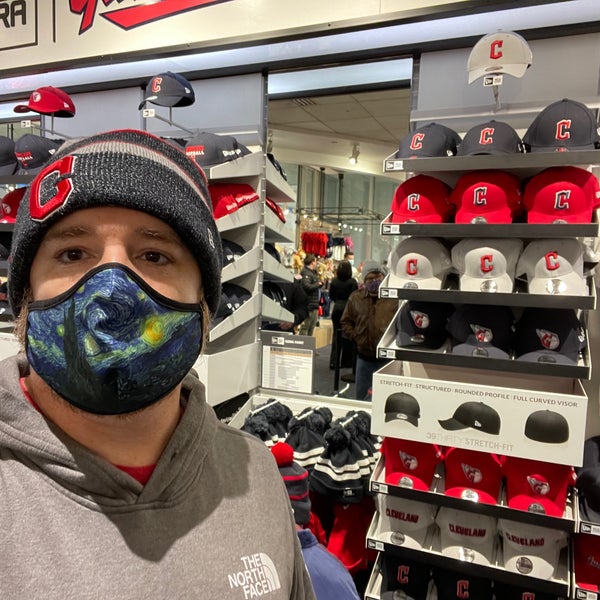 Guardians Main Team Shop - Souvenir Store in Downtown Cleveland