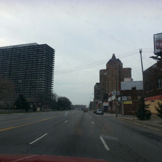 Conner Street & Jefferson Avenue - Intersection in Detroit