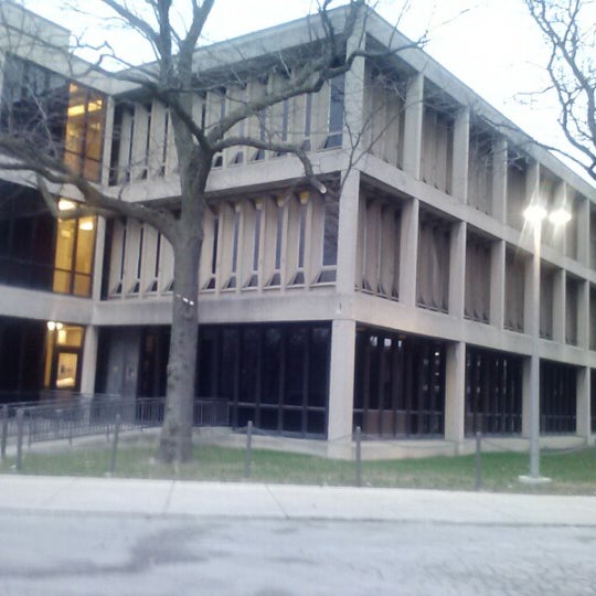 UIC - Stevenson Hall - University Village - Little Italy - Chicago, IL
