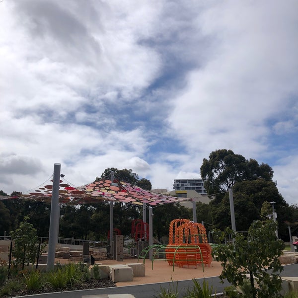 Wellington Square - 7 tips