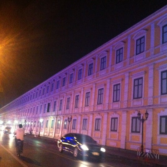 Ministry of Defense Library (ห้องสมุดกระทรวงกลาโหม) - พระบรมมหาราชวัง ...