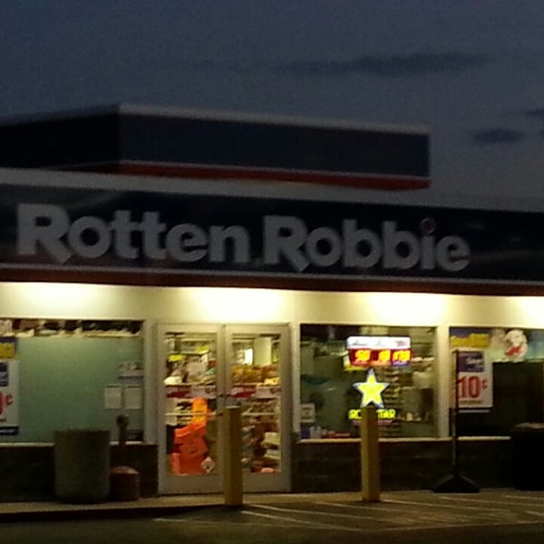 Photos at Rotten Robbie - 3 tips from 661 visitors