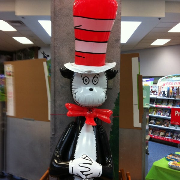 Oak Tree Elementary School - Elementary School