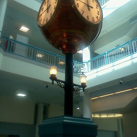 Monroe Community College: Damon City Campus - College Library in Rochester