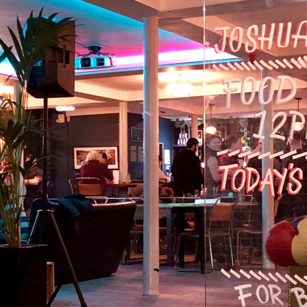 Joshua Brooks - Pub in City Centre