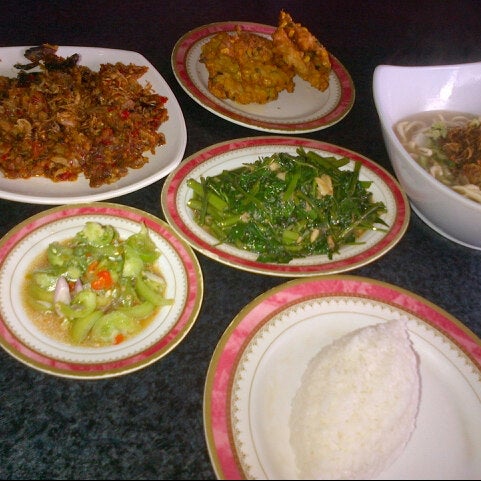 Restoran Ikan Tude Manado - Manadonese Restaurant in Jakarta Pusat