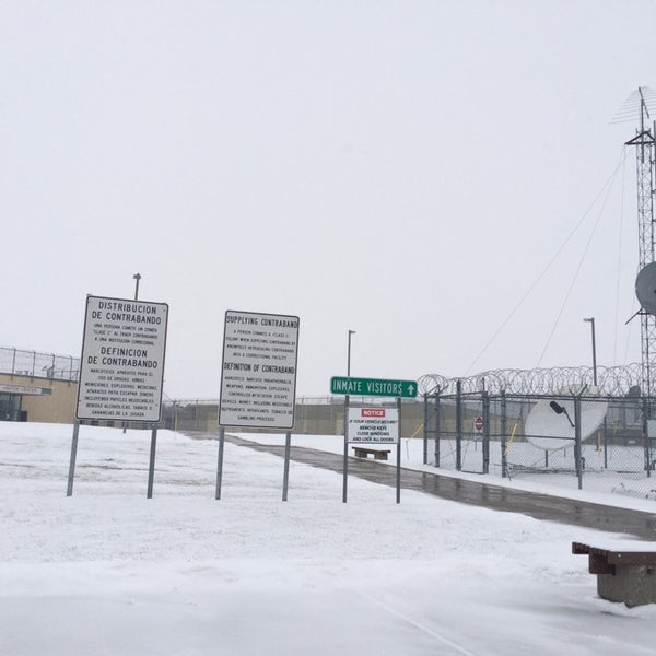 Snake River Correctional Institution - 60 visitors