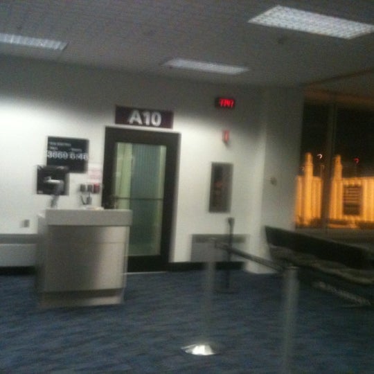 Photos at Gate A10 - Concourse A