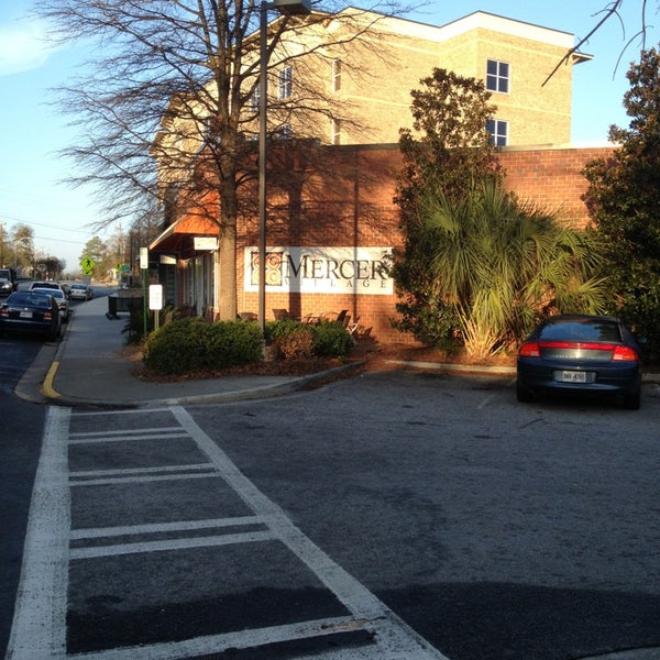 Mercer Village - Bar in Macon