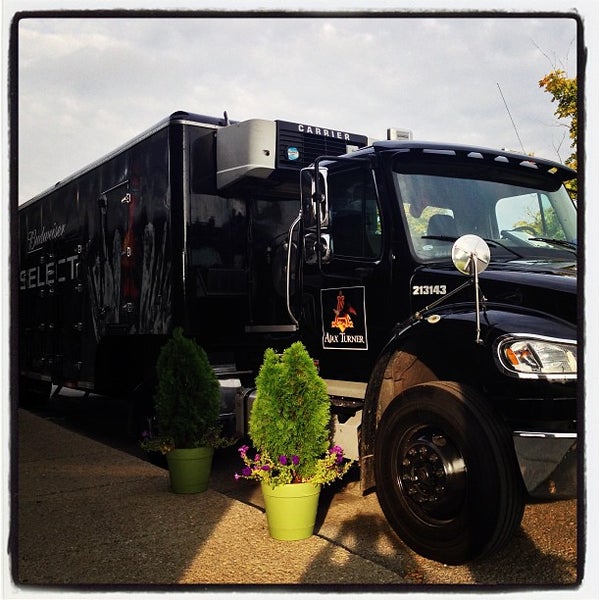 Photos at Bluegrass Bar & Grill - 3 tips