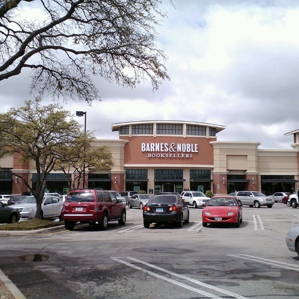 Barnes & Noble - Preston Royal Northwest - Dallas, TX