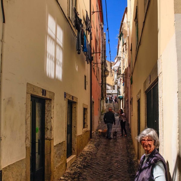 Estacionamento - Calçada do Combro - Centro Histórico - Calçada do ...