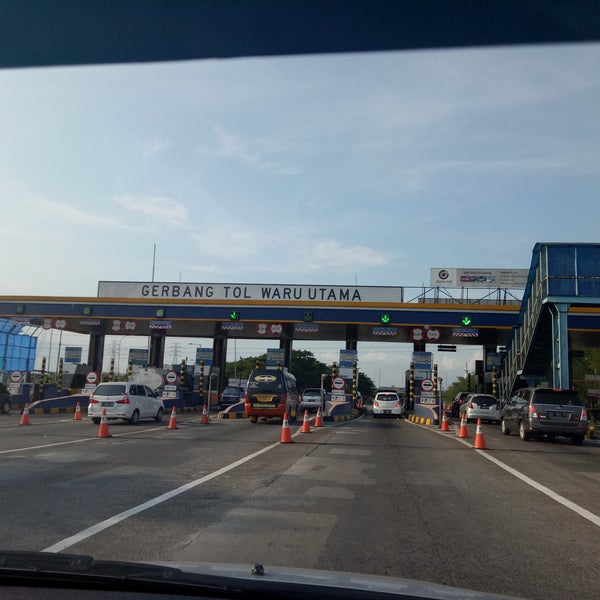 Gerbang Tol Waru Utama - Toll Booth in Sidoarjo