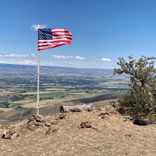 Manastash Ridge Summit - 1 tip