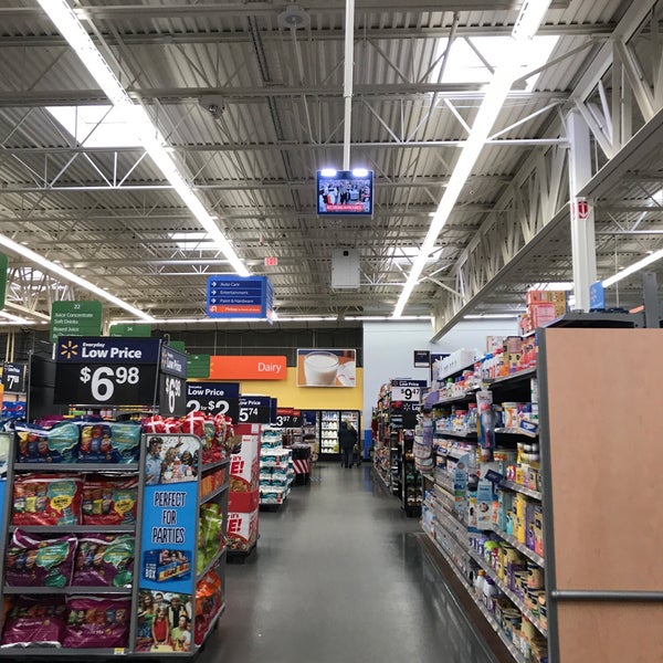 Walmart Supercenter - Big Box Store