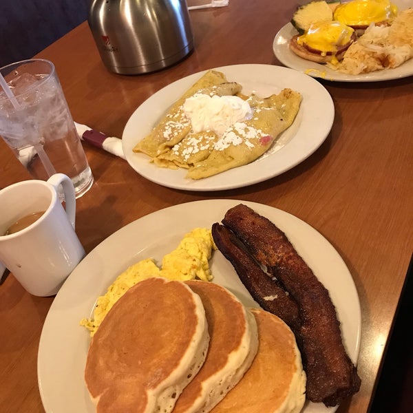 Pancake Cafe - 34 tips