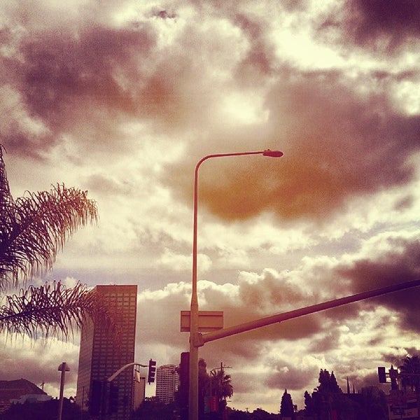 NBCUniversal, Building 1320 - Coworking Space in Universal City