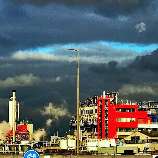 Huntsman Holland B.V. - Factory in Botlek Rotterdam