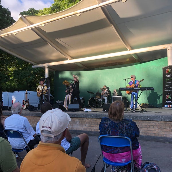 Keynsham Memorial Park - Park in Keynsham