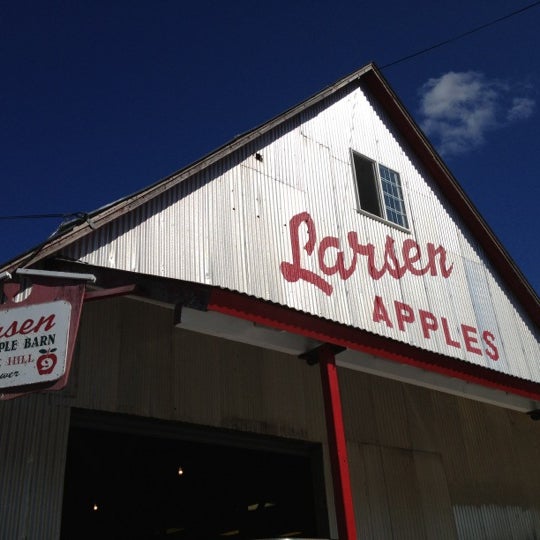 Photos at Larsen's Apple Barn - Camino, CA