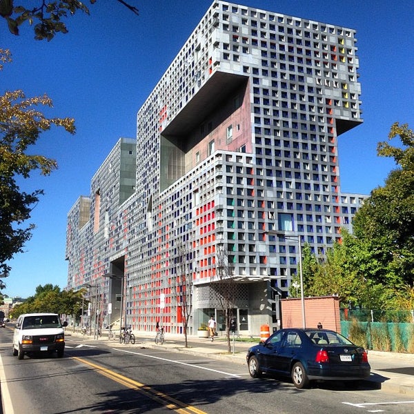 Mit Simmons Hall